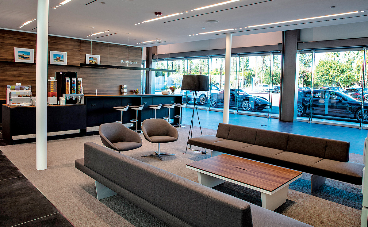 Porsche car dealerships to the max | Automotive News