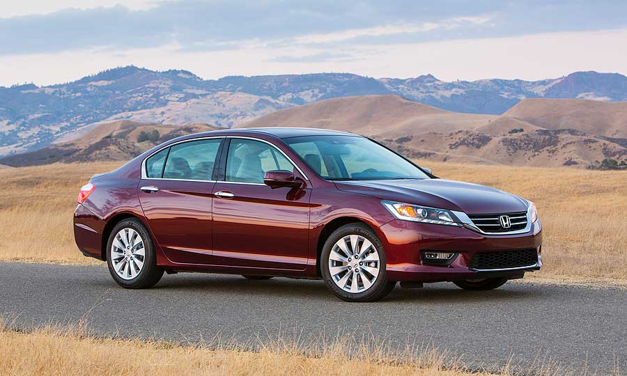 Mid-sized sedans, hot in 2012, cool off | Automotive News