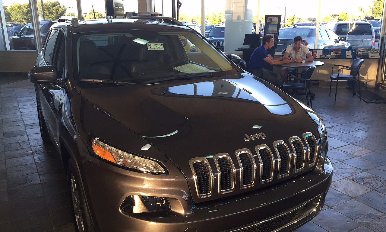 FCA advances 6.2% as Jeep juggernaut rolls on | Automotive News