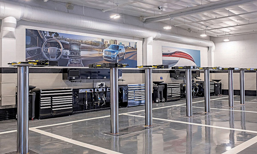 Lincoln urges dealers to build stand-alone showrooms, reversing course ...
