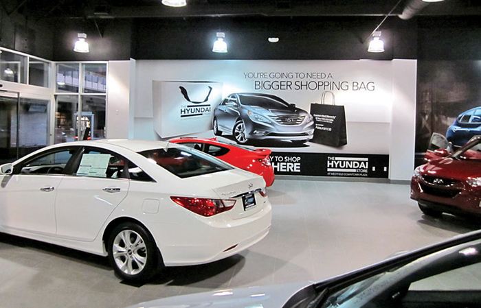Mall stores go mainstream | Automotive News