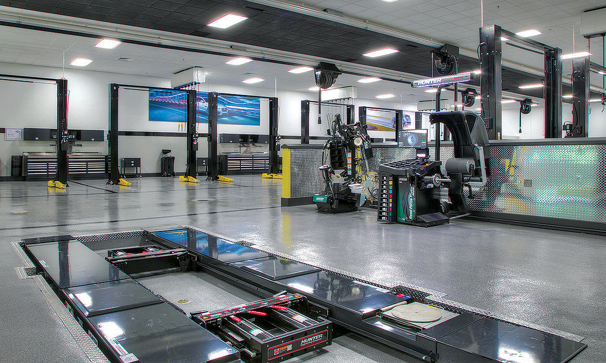 Goal of JLR store redesign: Break sales-service barrier | Automotive News