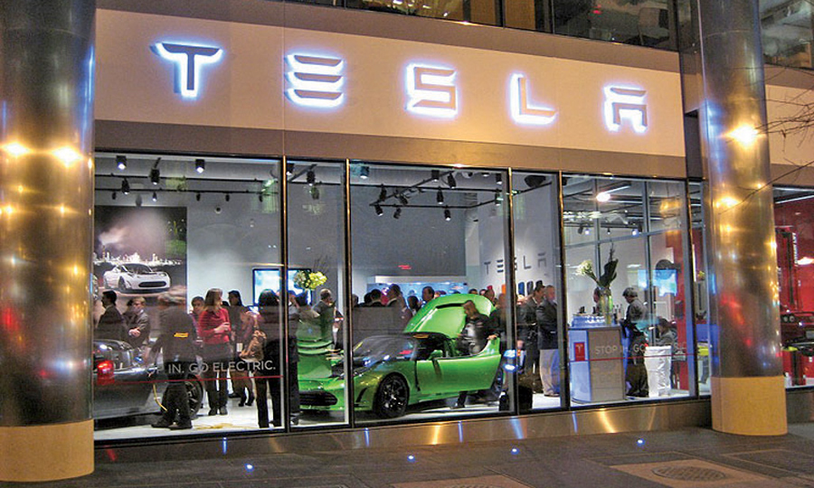 Dealers call Tesla factory stores illegal | Automotive News