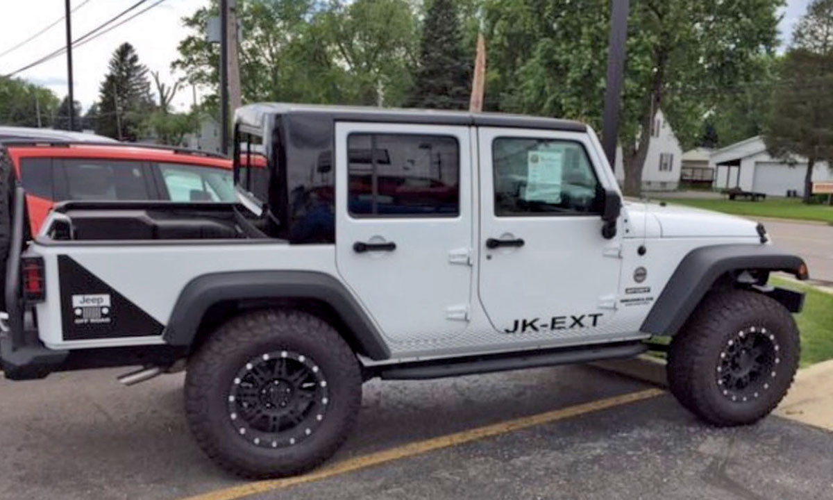 Dealer's customs stand out from the crowd | Automotive News