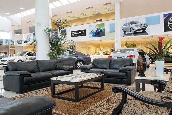 Biggest Lexus dealer opens used-car store | Automotive News