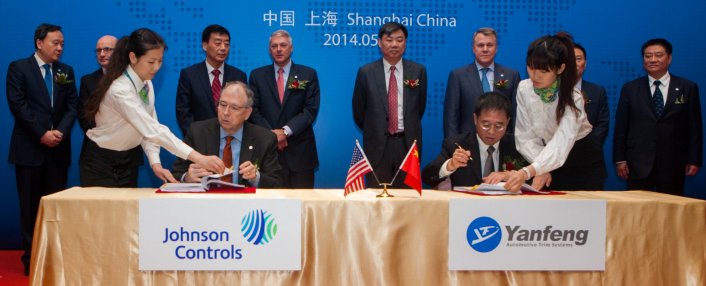 JCI, Yanfeng form $7.5 billion interiors partnership | Automotive News