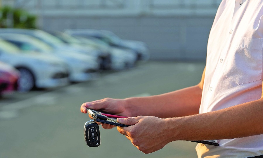 Crisis may spur more service-lane F&I sales at dealerships | Automotive ...