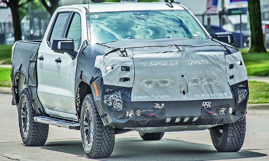 2022 Chevrolet Silverado spied with smooth edges | Automotive News