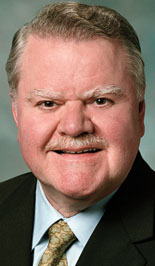 Ford COO Jim Padilla to retire July 1 | Automotive News