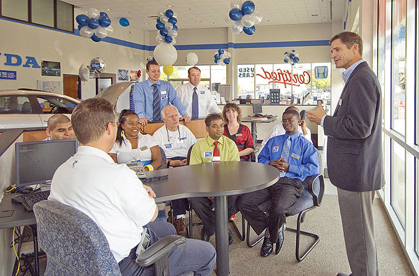 The bonus plan | Automotive News