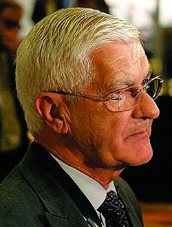 Detroit 3 commit billions in Canada | Automotive News