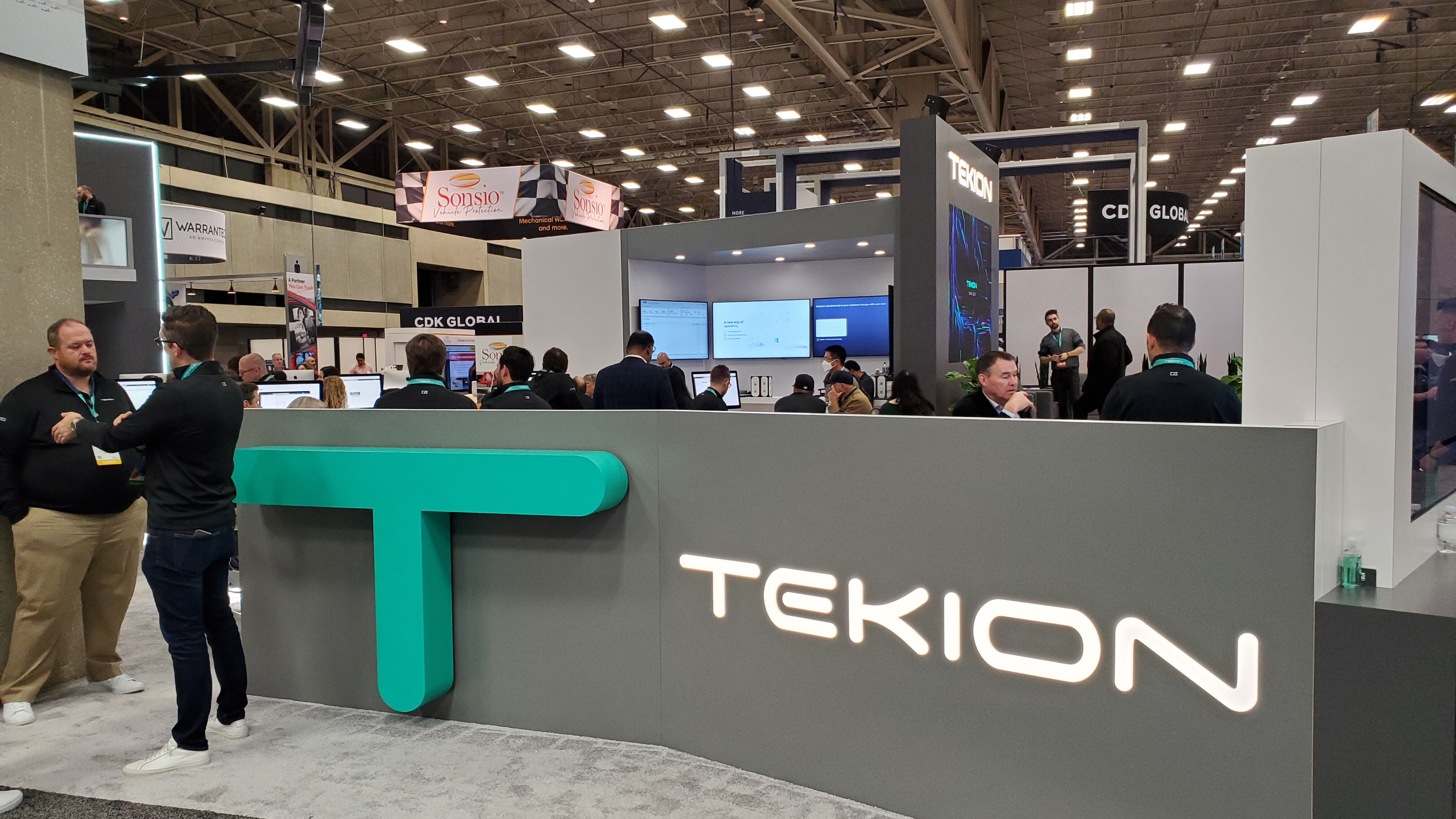 Asbury: CDK dispute might push Tekion DMS pilot in Ga. to October | Automotive News