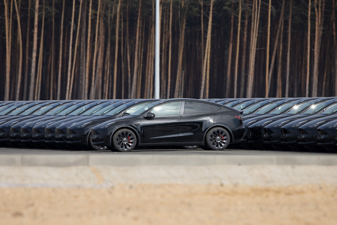 Tesla tops expectations, price cuts lift deliveries to record ...