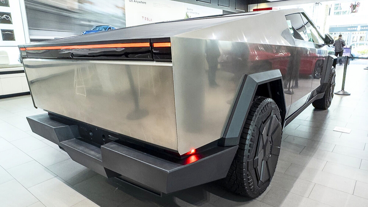 Why Tesla should parter with car dealers | Automotive News