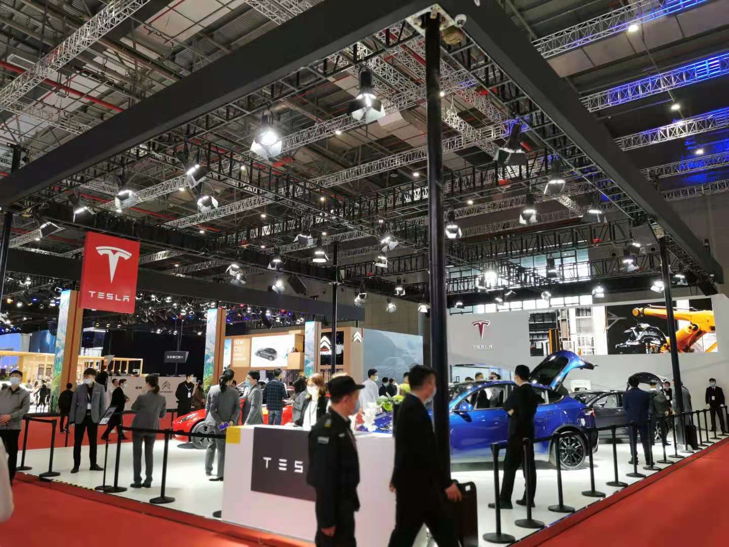 Regulators, consumer advocates implore Tesla to improve quality ...