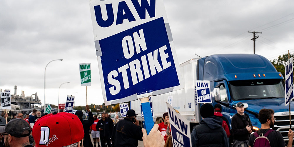 Most Ford UAW workers at Michigan Assembly Plant vote yes | Automotive News