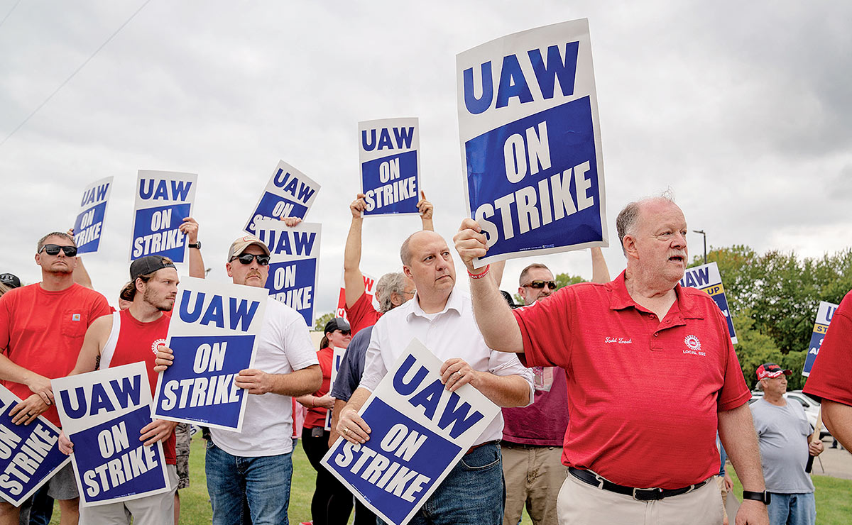 Panel: UAW, Detroit 3 must overcome insults, rhetoric during strike ...