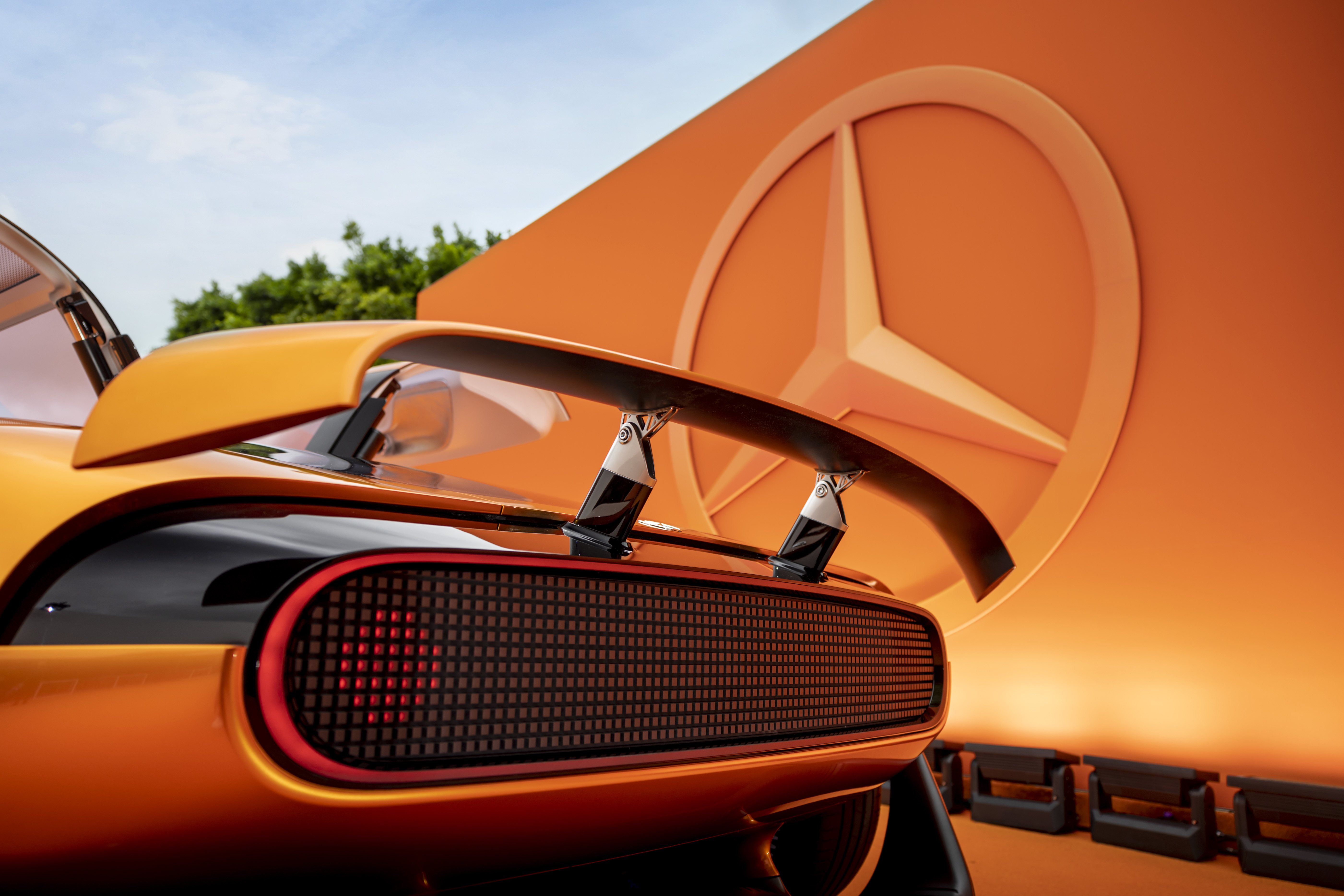 Mercedes-Benz Vision One-Eleven EV concept straddles past, future ...