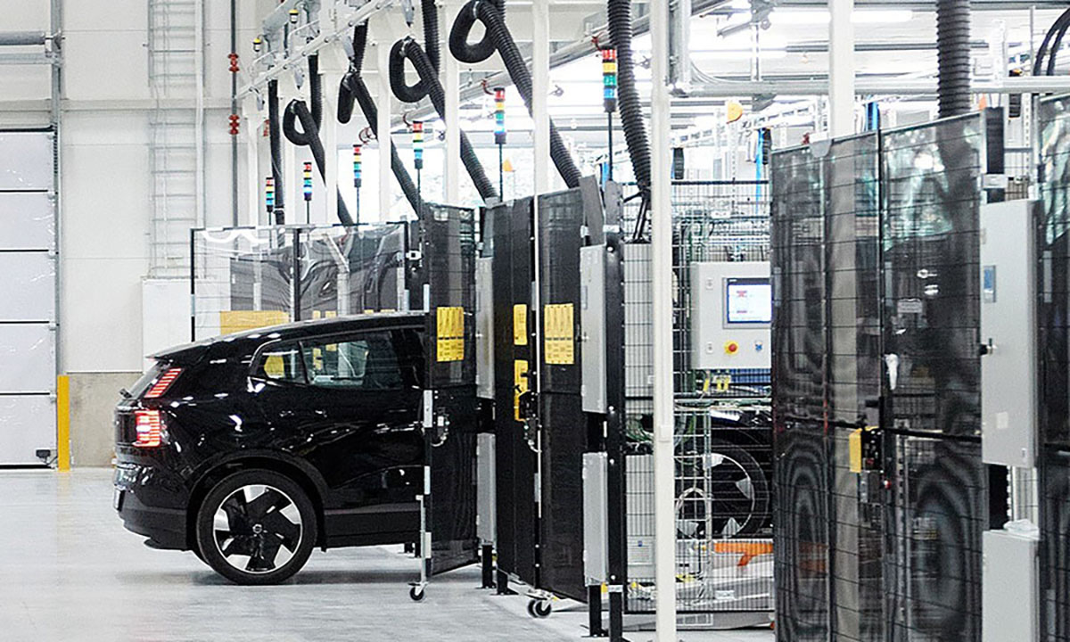 Volvo, ZF look to resolve software production delays | Automotive News