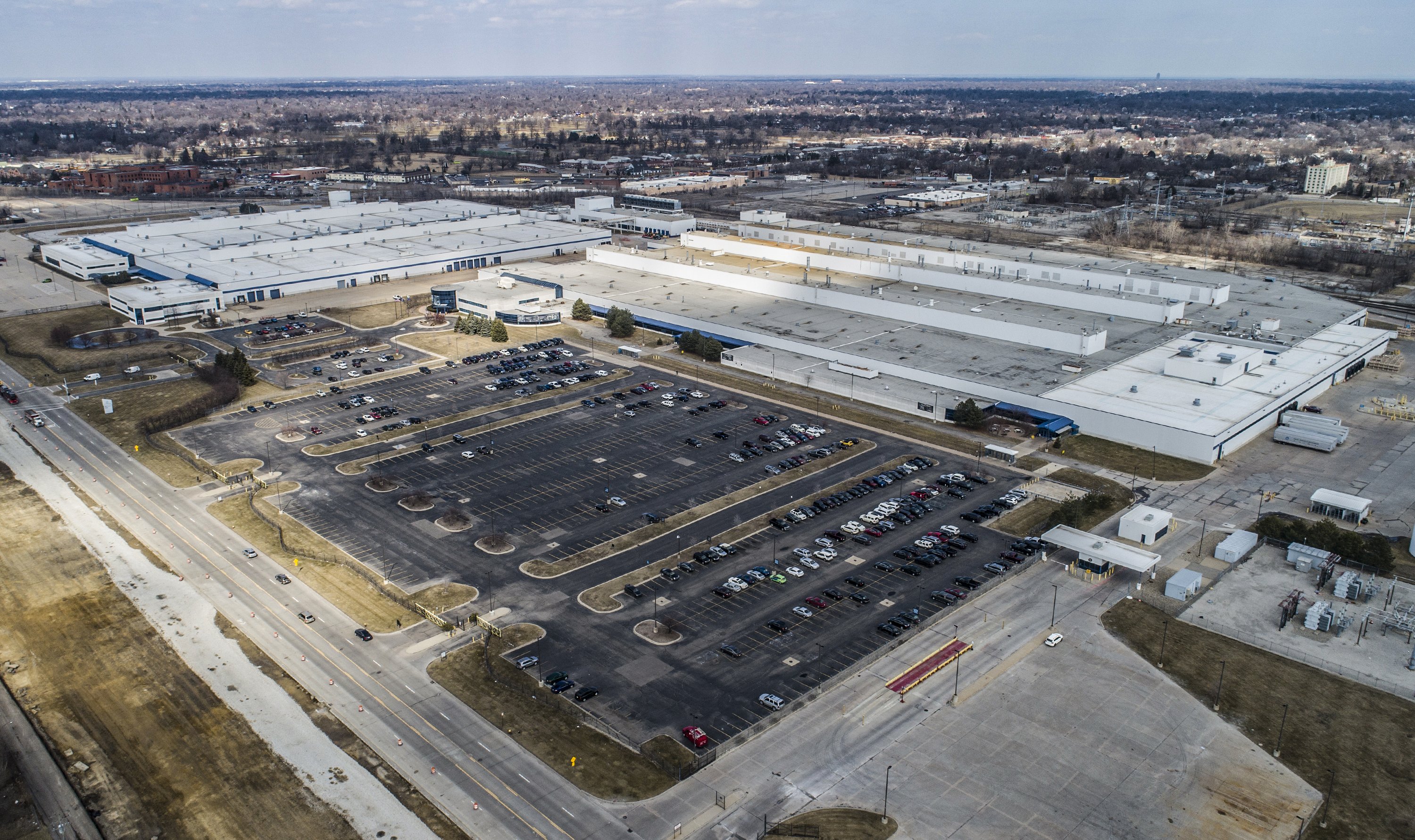 How FCA and its contractors put together Detroit's first new assembly ...