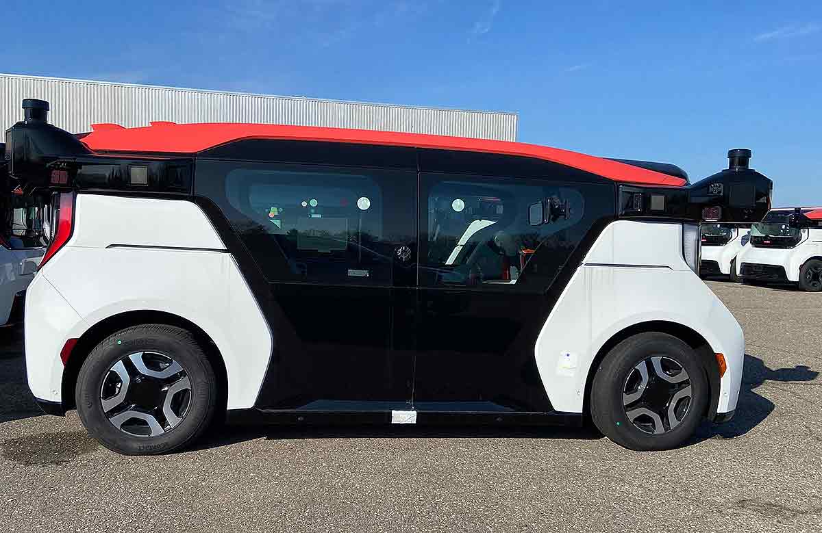 Uber plans to offer robotaxi rides with GM's Cruise cars | Automotive News