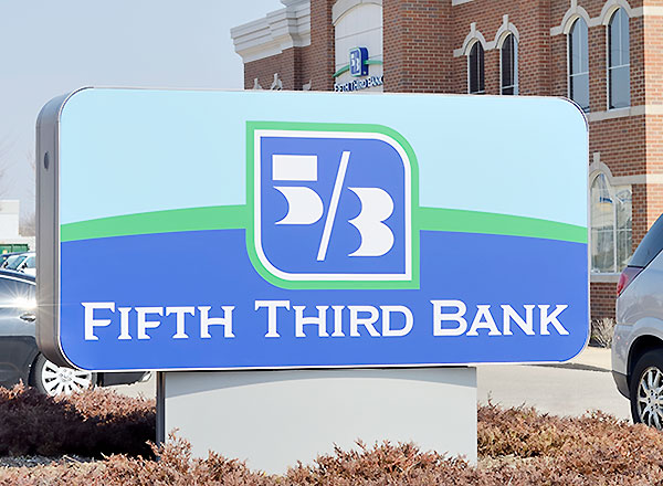 Fifth Third Bank ceases auto loans through Western car dealers ...