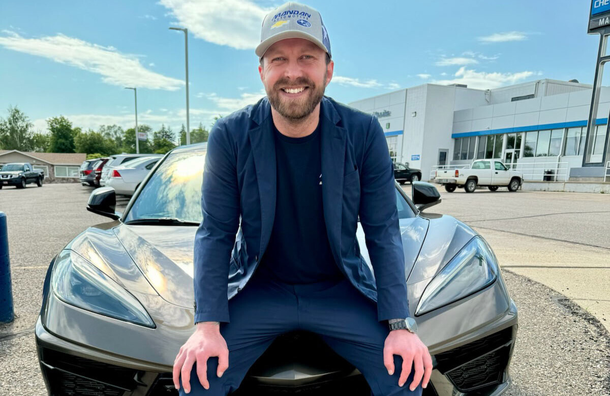 As profits fall, service departments consider credit card fee ...