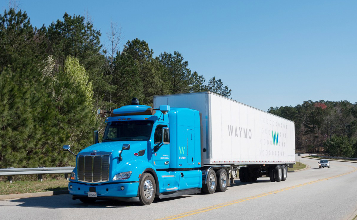 Self-driving trucks take center stage | Automotive News