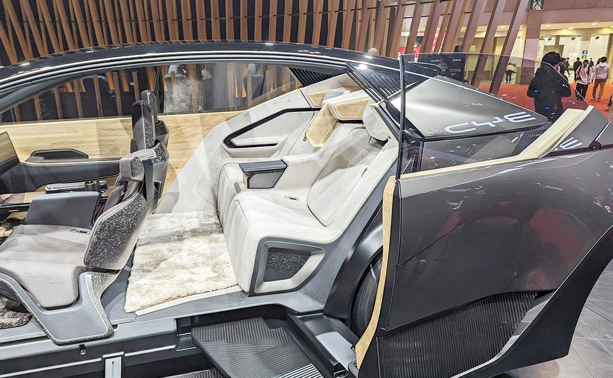 Lexus shows LF-ZC, LF-ZL concepts as new Tesla-fighting EVs ...