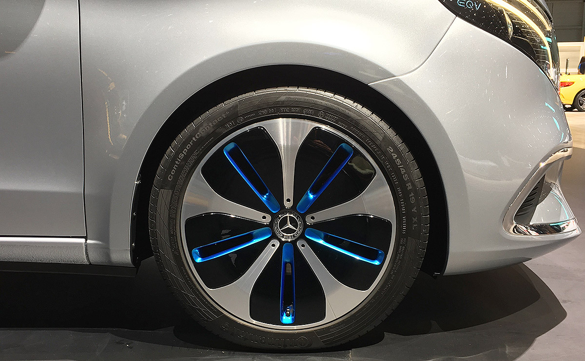 Geneva auto show's colorful wheels | Automotive News