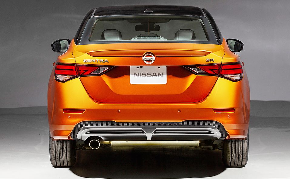 2020 Nissan Sentra photo gallery