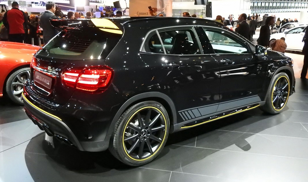2018 Mercedes-AMG GLA45 Yellow Night Edition