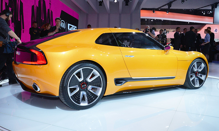 Kia GT4 Stinger concept