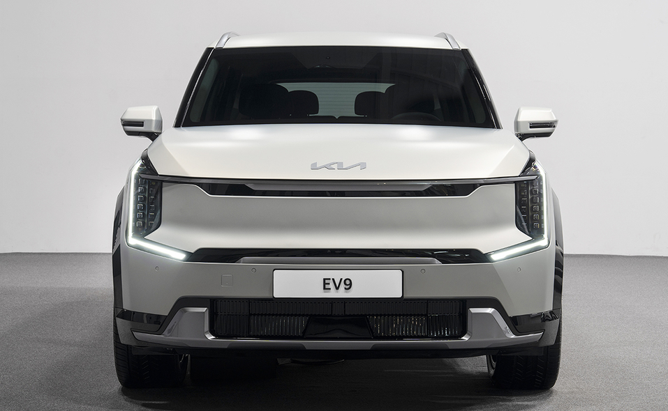 2024 Kia EV9 reviews: A green family hauler makes a splash | Automotive ...