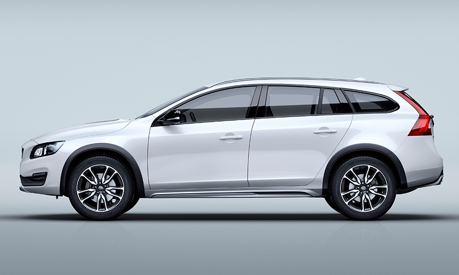 Volvo V60 Cross Country to go on sale in early 2015 | Automotive News