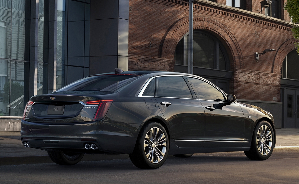 2019 CT6 debuts Cadillac-exclusive twin-turbo 4.2-liter V-8 ...