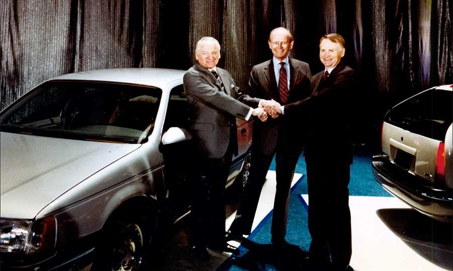 Don Petersen obituary: Former Ford CEO, chairman, dies at 97 ...