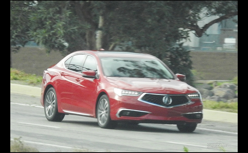 Acura's '18 TLX adopts brand's new grille | Automotive News