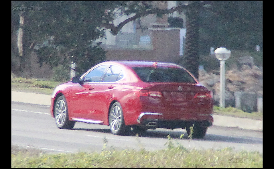 Acura's '18 TLX adopts brand's new grille | Automotive News