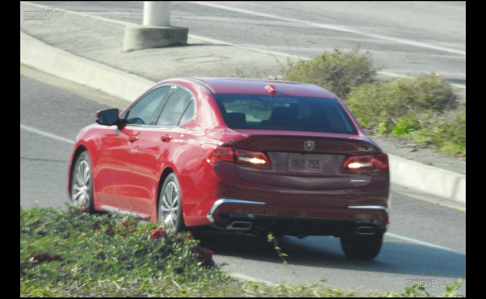 Acura's '18 TLX adopts brand's new grille | Automotive News