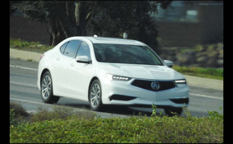 Acura's '18 TLX adopts brand's new grille | Automotive News