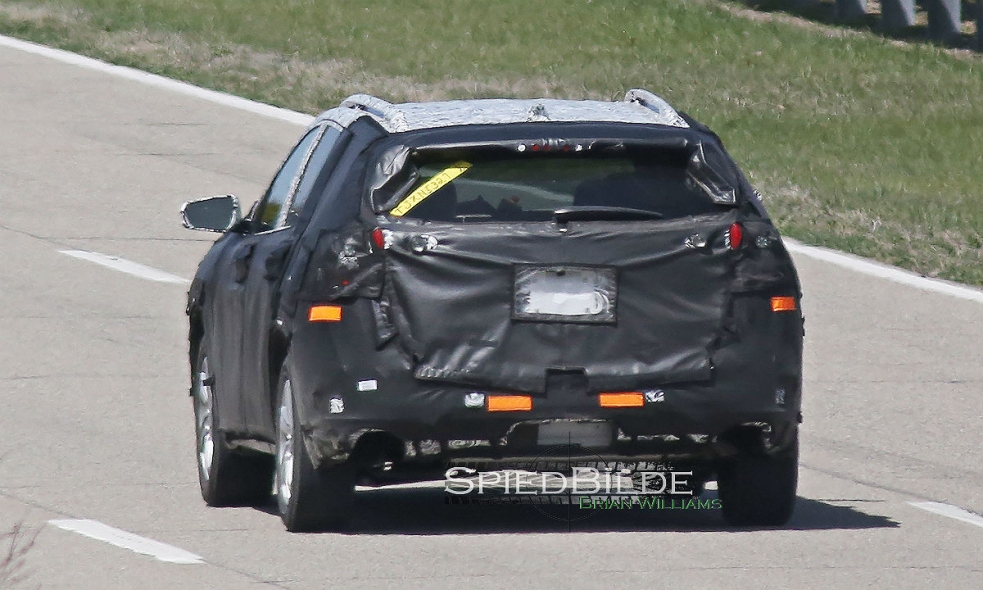 GM to debut redesigned Chevy Traverse, GMC Terrain at Detroit show ...