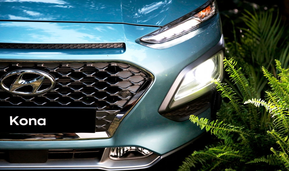Hyundai Kona subcompact crossover showcases new design language ...