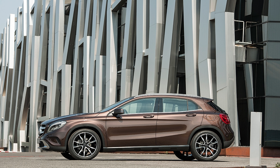 Mercedes to offer GLA crossover with awd, then fwd | Automotive News