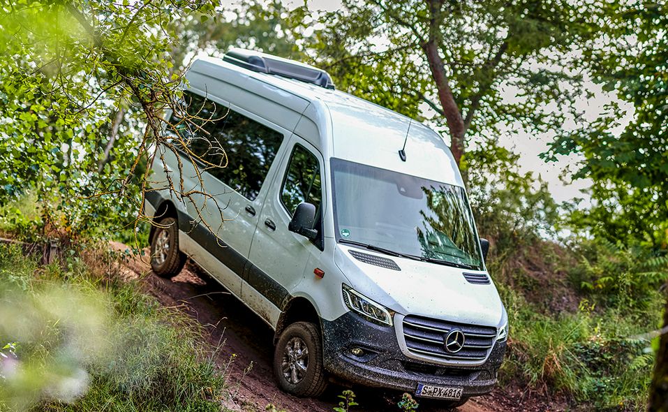 2023 Mercedes-Benz Sprinter photo gallery