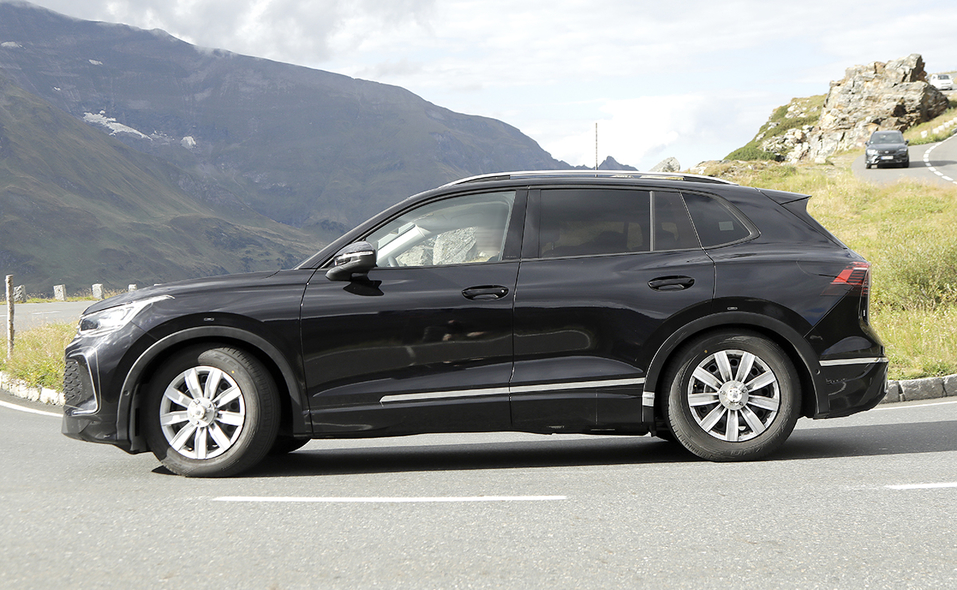 3rd-gen Volkswagen Tiguan spy photos gallery