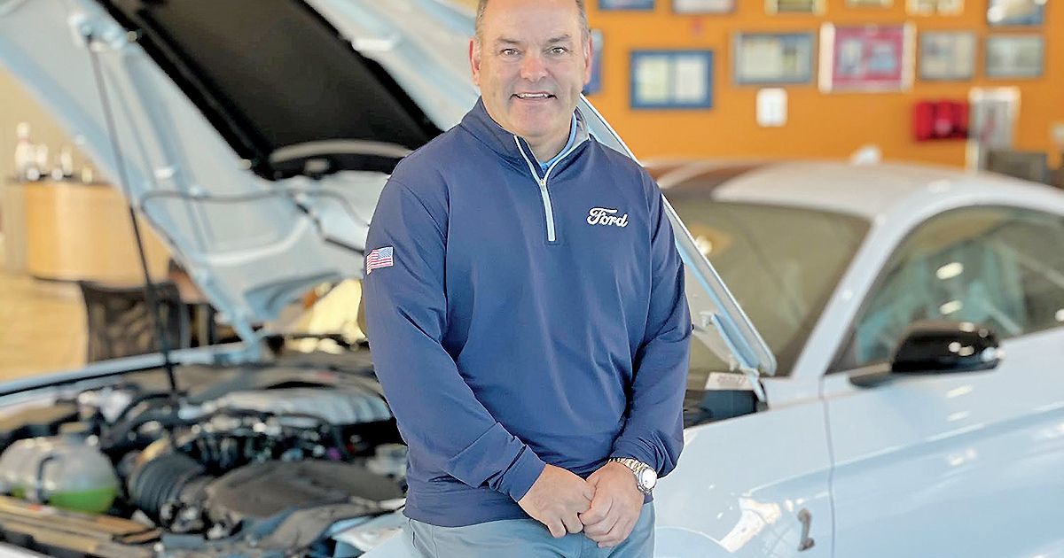Ford dealers celebrate new-models | Automotive News