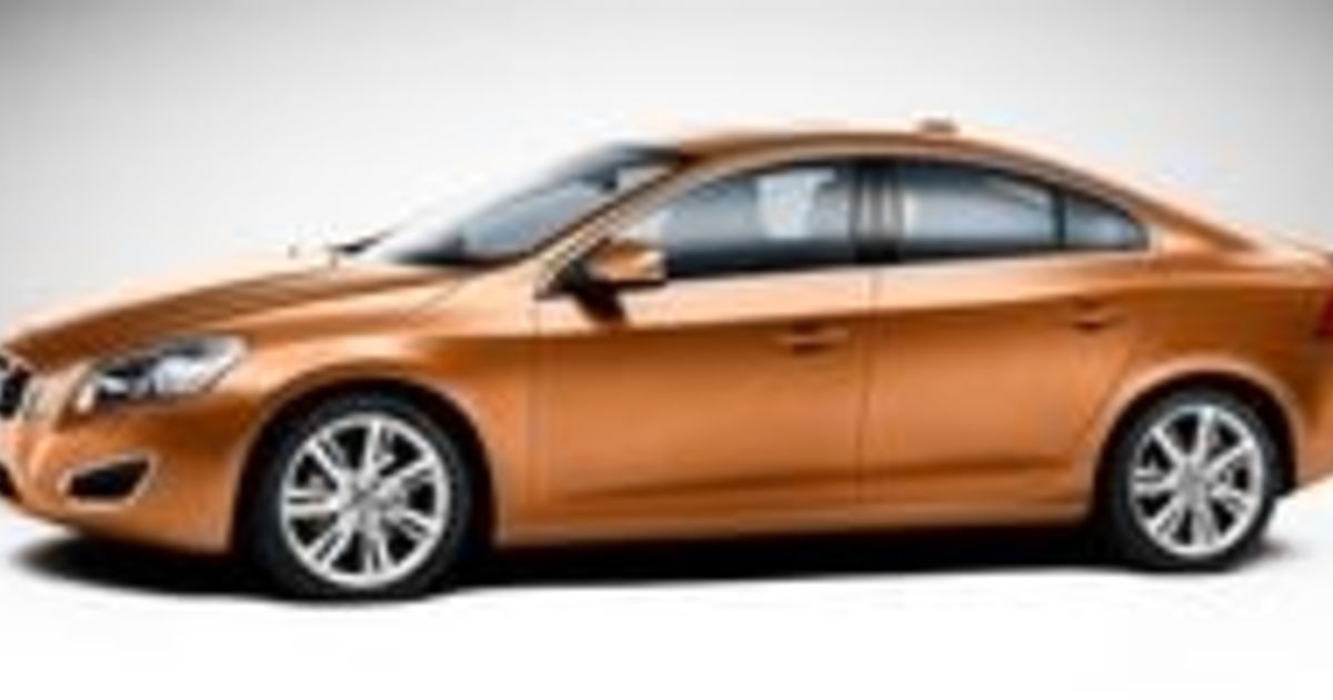 Volvo aims new 'sporty' S60 sedan at BMW | Automotive News