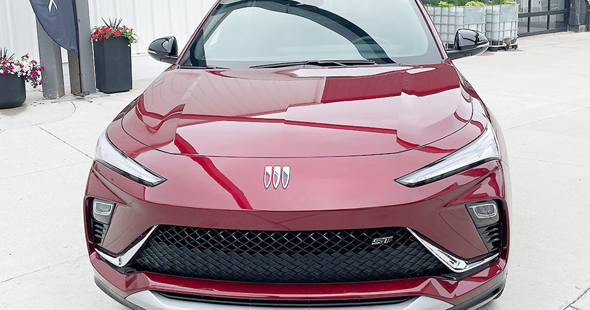 2024 Buick Envista woos young buyers ahead of brand's EV move ...