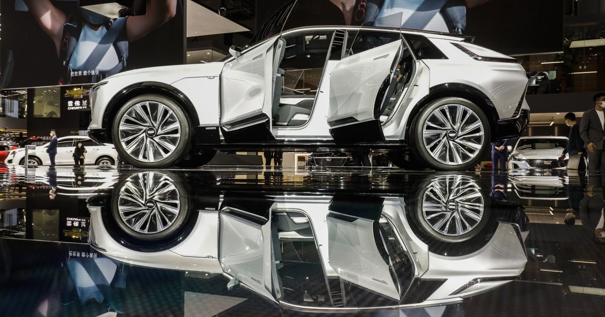 GM sales fall 21% in Q1 | Automotive News